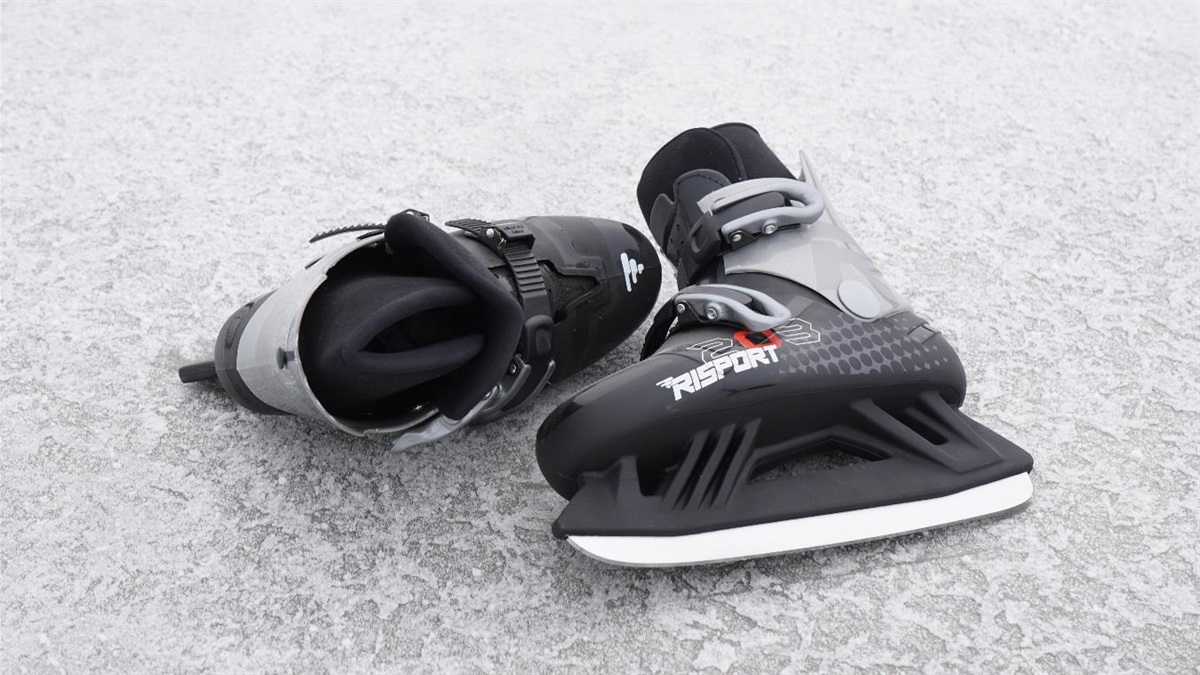 ICE SKATING AT THE RIBBON Explore The Falls